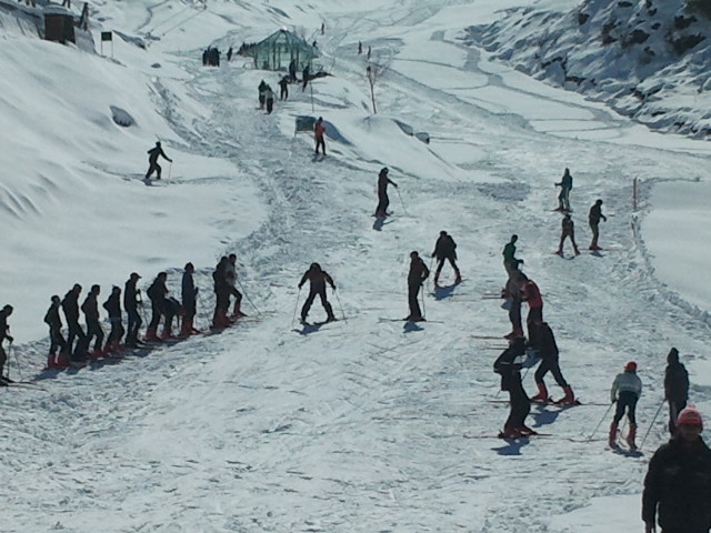 Auli Snow Skiing | Auli Ski Course and winter holidays packages tours